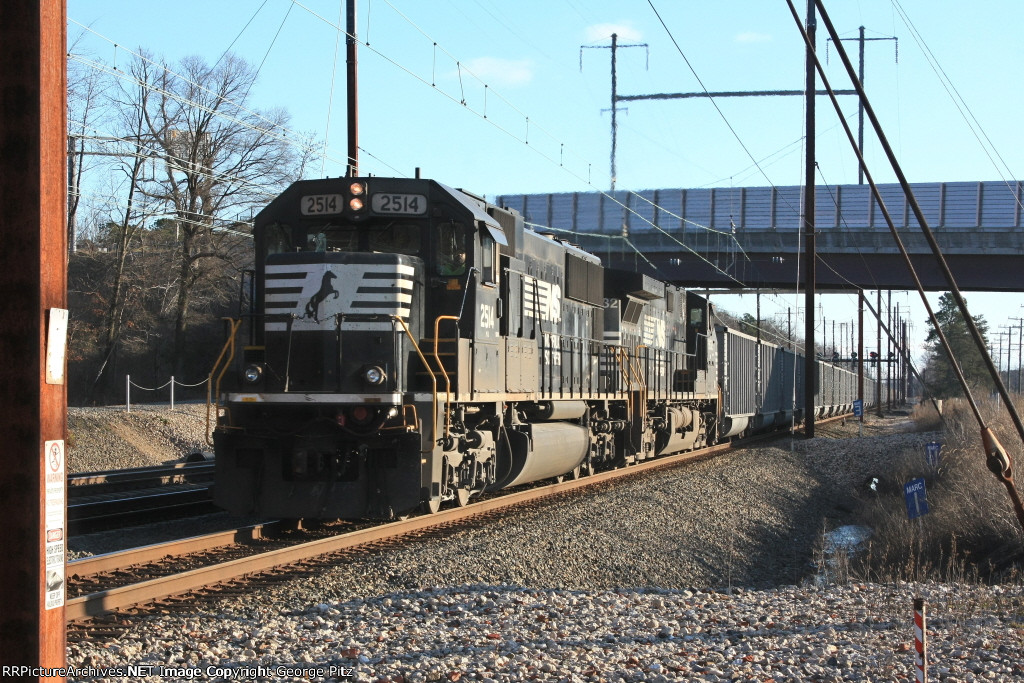 NS 2514 and loaded coal train 650